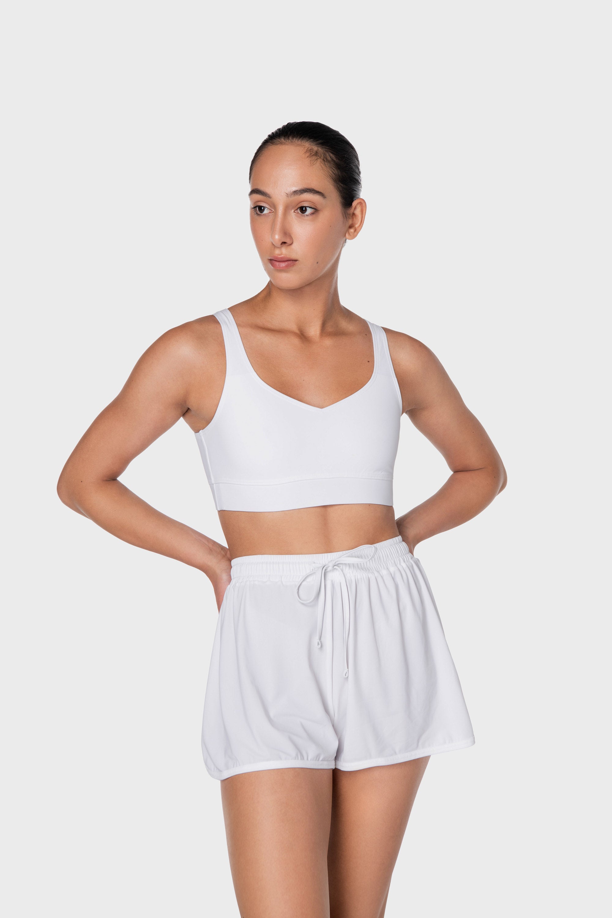 EVA - Sports bra in white – PHYZIKA